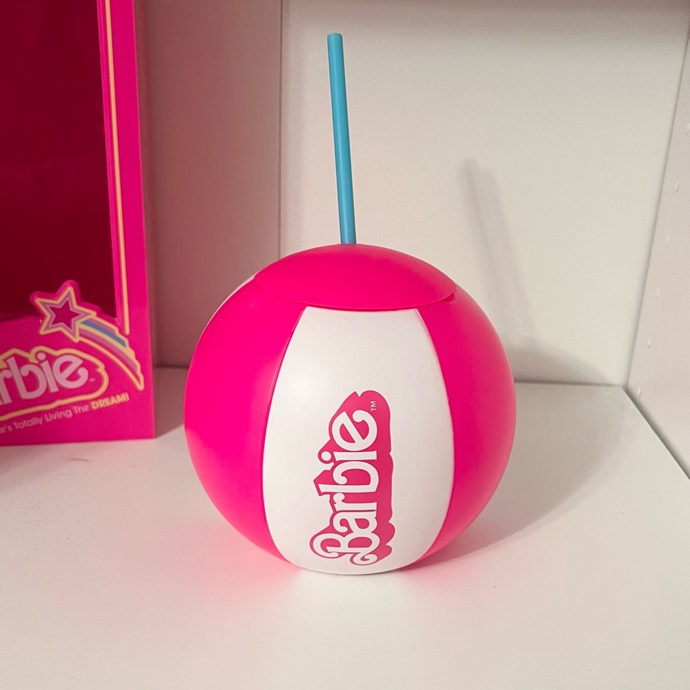 Barbie Box And Barbie Beach Ball Cup Limited Edition - Gem